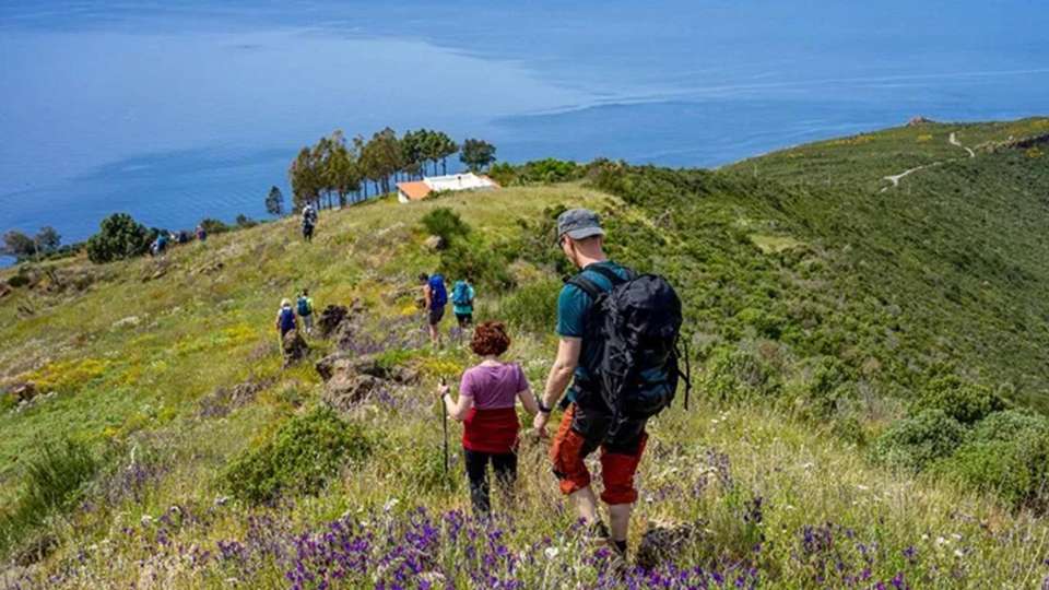 Hiking Italy - Italy Walking Holidays - Italy Walking Tour - Onlyluxe ...